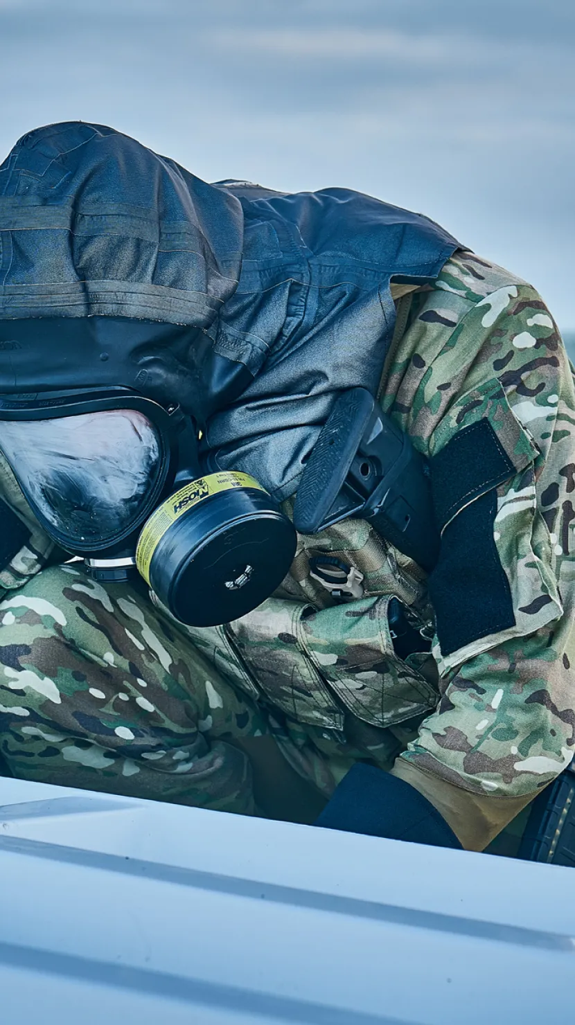 CHEMPAK® gloves by GORE-TEX LABS | GORE-TEX Professional