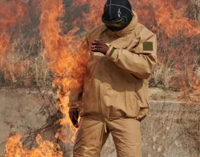 Flame Resistant GORE-TEX PYRAD® Product Technology for Defense ...