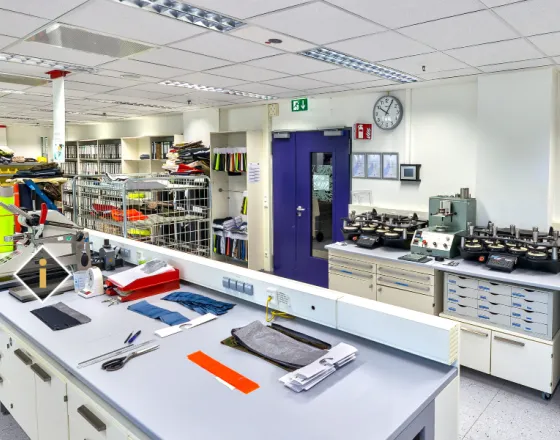 Virtual Lab Tour 360° | GORE-TEX Professional