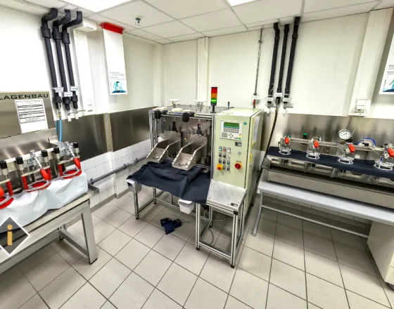 Virtual Lab Tour 360° | GORE-TEX Professional