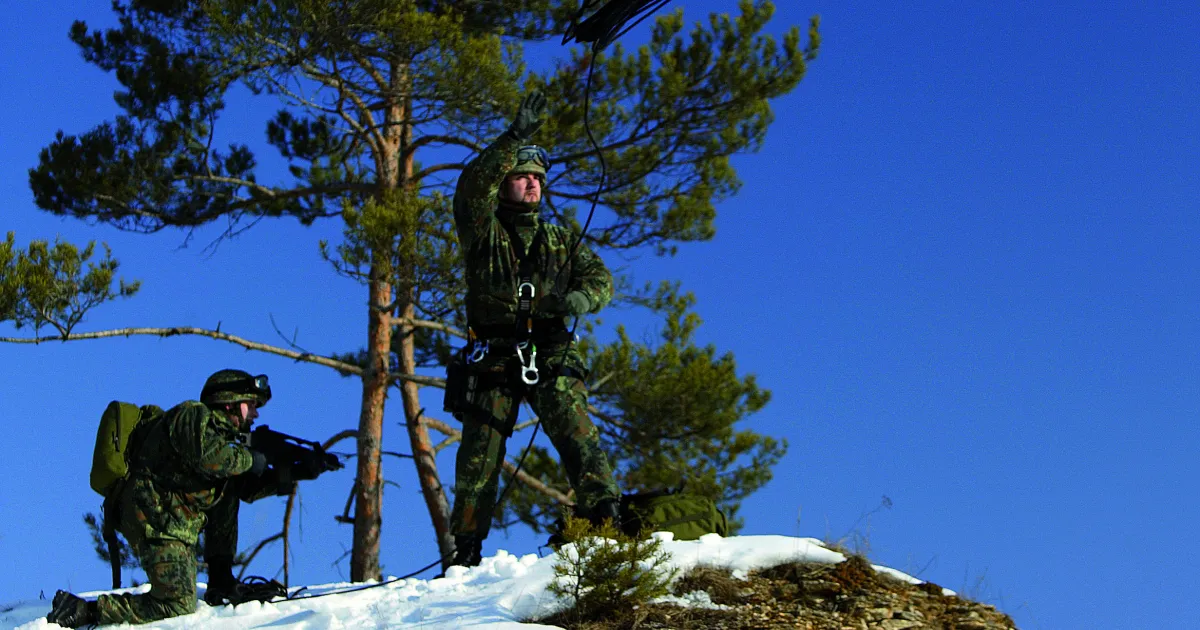 WINDSTOPPER® GARMENTS BY GORE-TEX LABS | GORE-TEX Professional