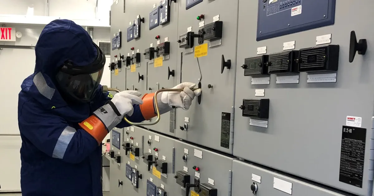 THE LIGHTEST WEIGHT 40 CAL SUIT BELOW 10OZ, New Arc Rated PYRAD® Switch ...