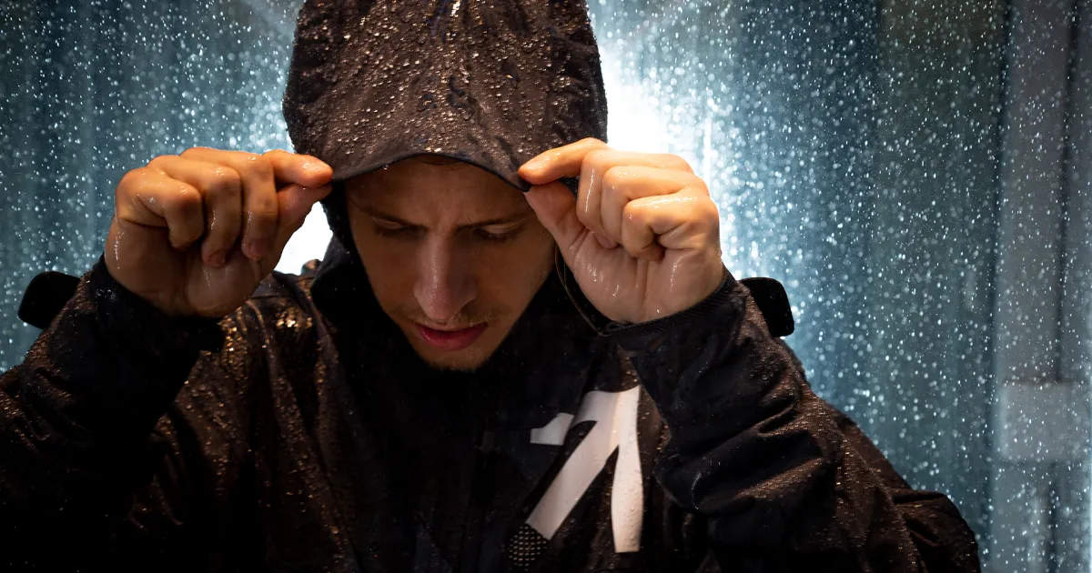 SOFT GORE-TEX SHELL JACKET | GORE-TEX Professional